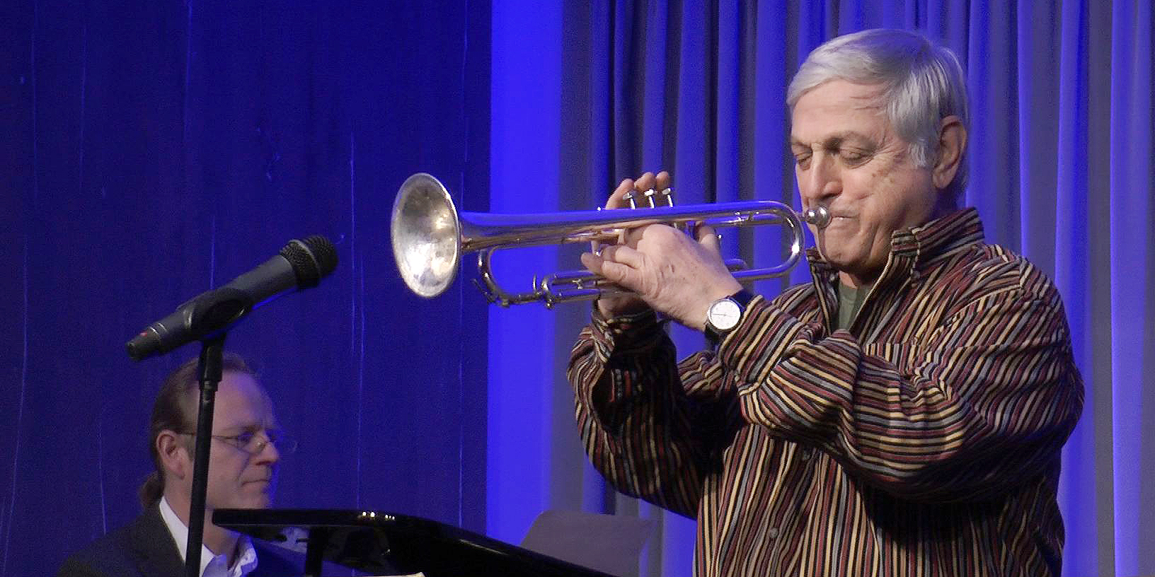 Legendärer Trompeter · Region-Coburg.tv